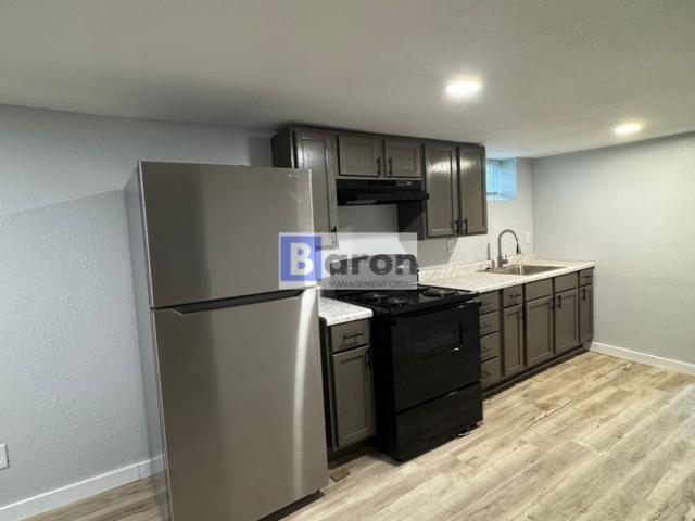 2 BR, 1 BA Apartment 1053 Huey St, South Bend, IN 46628