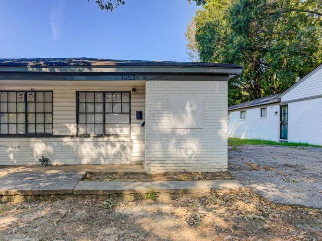 2 BR, 1 BA Apartment 1053 Treadwell St, Memphis, TN 38122