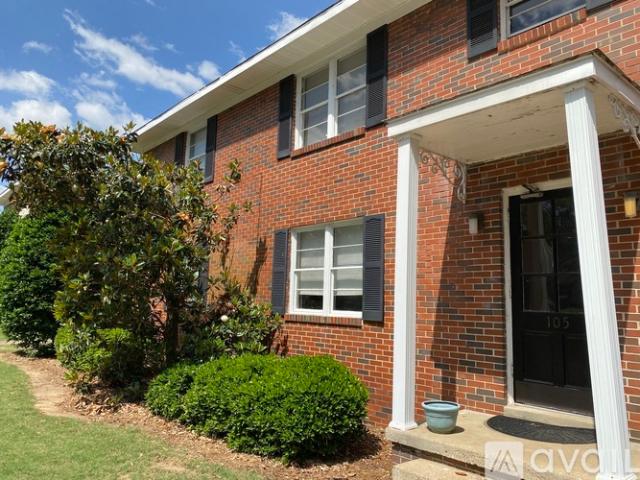 2 BR, 1 BA Apartment 105 E Glenwood Dr, Unit A, Birmingham, AL 35209