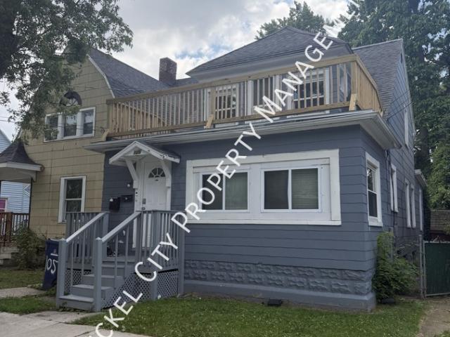 2 BR, 1 BA Apartment 105 Mayer Avenue, Buffalo, NY 14207