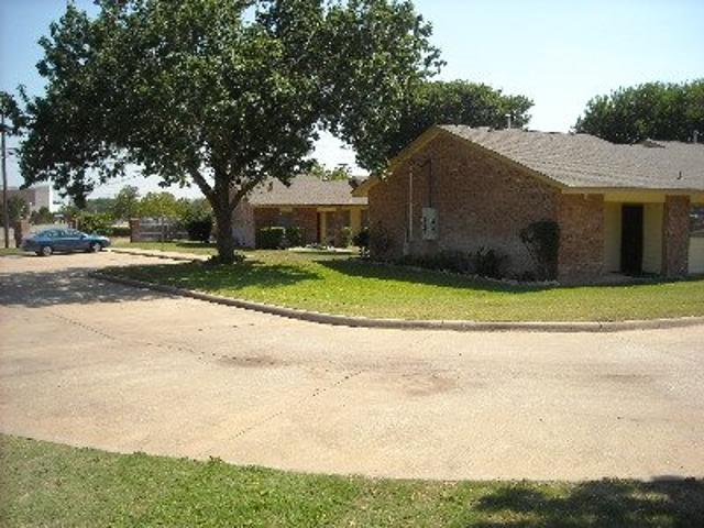 2 BR, 1 BA Apartment 105 Northgate Circle, Burnet, TX 78611