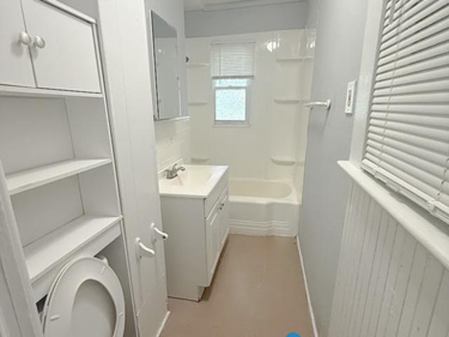 2 BR, 1 BA Apartment 105 Rhodes St, Unit 2, New Britain, CT 06051