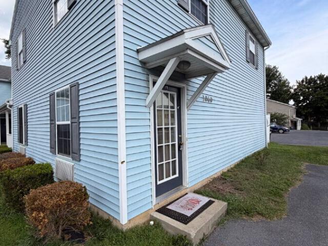 2 BR, 1 BA Apartment 1060 Shenandoah St, Harrisonburg, VA 22802