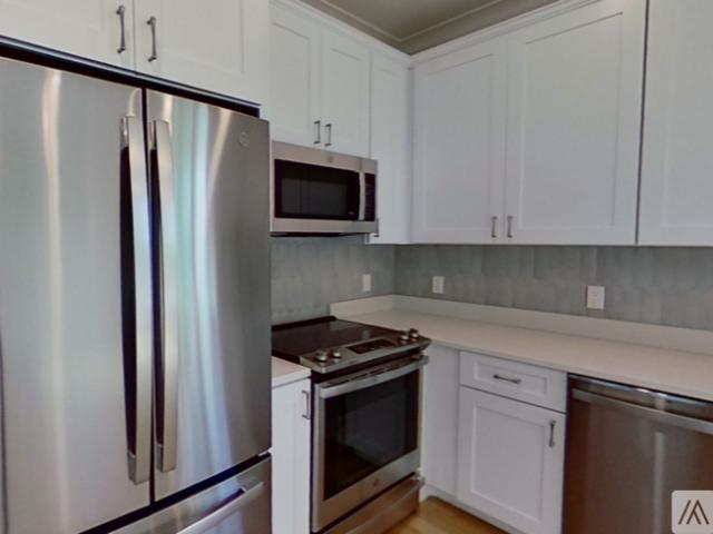 2 BR, 1 BA Apartment 106 Warren St, Unit 5, Boston, MA 02135
