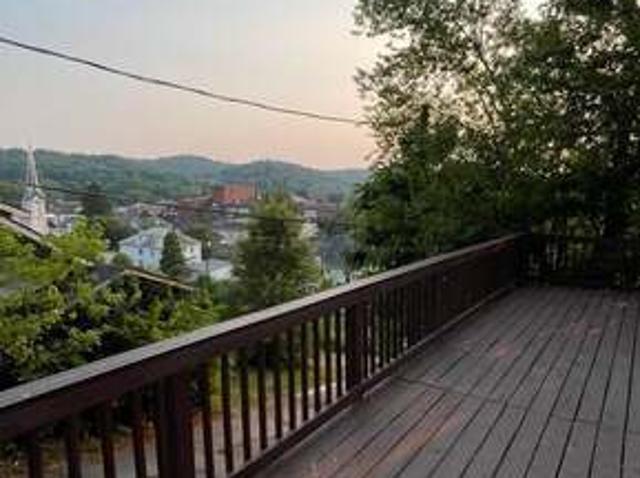 2 BR, 1 BA Apartment 106 East Franklin Street, Unit A, Nelsonville, OH 45764