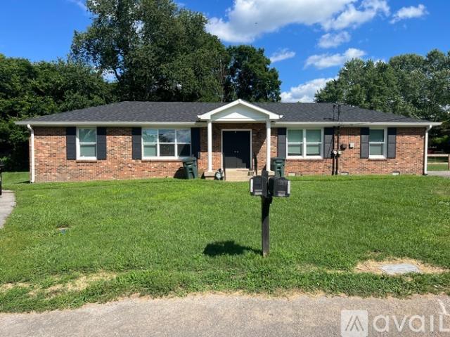 2 BR, 1 BA Apartment 106 James Milton Ct, Unit 106, Nashville, TN 37221