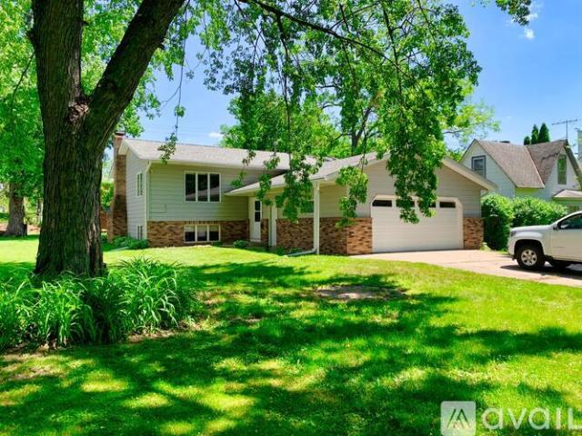 2 BR, 1 BA Apartment 106 North Street, Unit Suite, Hudson, WI 54016