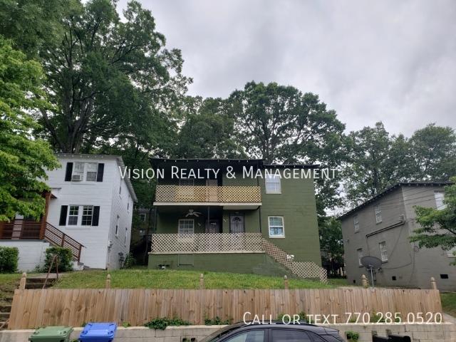 2 BR, 1 BA Apartment 1070 Ollie Cir NW Unit A, Atlanta, GA 30314
