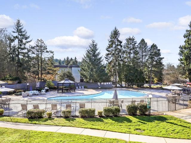 2 BR, 1 BA Apartment 10735 Roosevelt Way Northeast Unit 808 4, Seattle, WA 98125