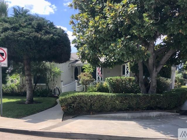 2 BR, 1 BA Apartment 10802 Howard Street, Whittier, CA 90606