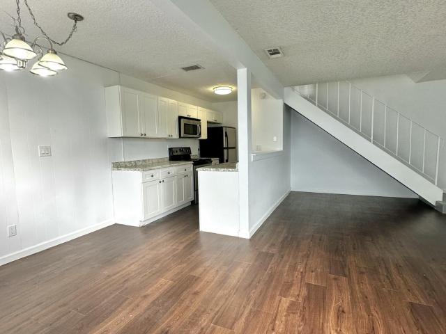 2 BR, 1 BA Apartment 108 East Tiffany Drive, West Palm Beach, FL 33407