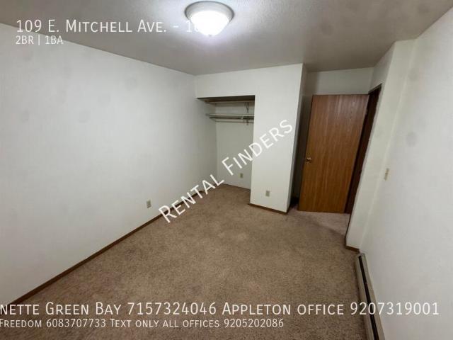 2 BR, 1 BA Apartment 109 E. Mitchell Ave Appleton, WI 54915