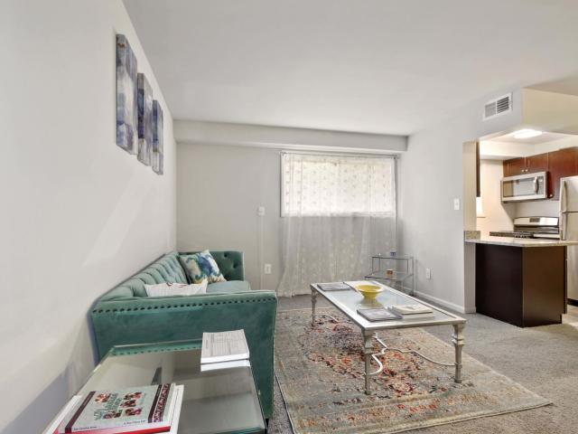 2 BR, 1 BA Apartment 109 N Rock Glen Rd Unit 107 F, Baltimore, MD 21229