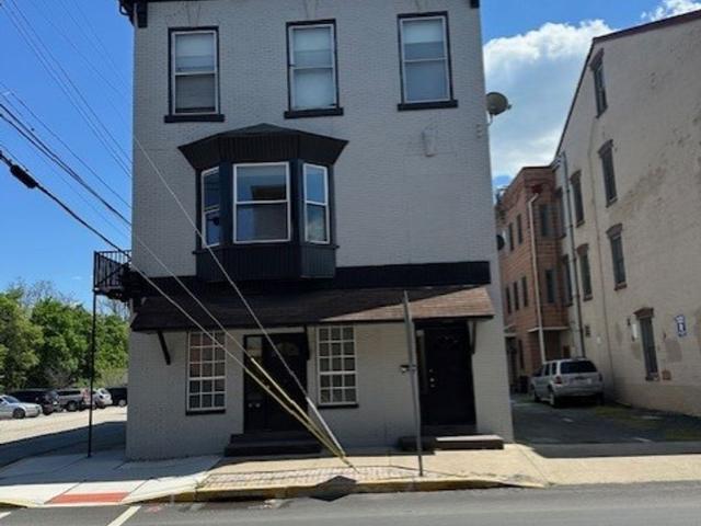 2 BR, 1 BA Apartment 113 Market St, Newport, PA 17074