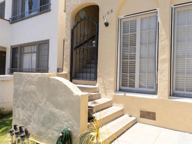 2 BR, 1 BA Apartment 1105 Cloverdale Ave, Los Angeles, CA 90019