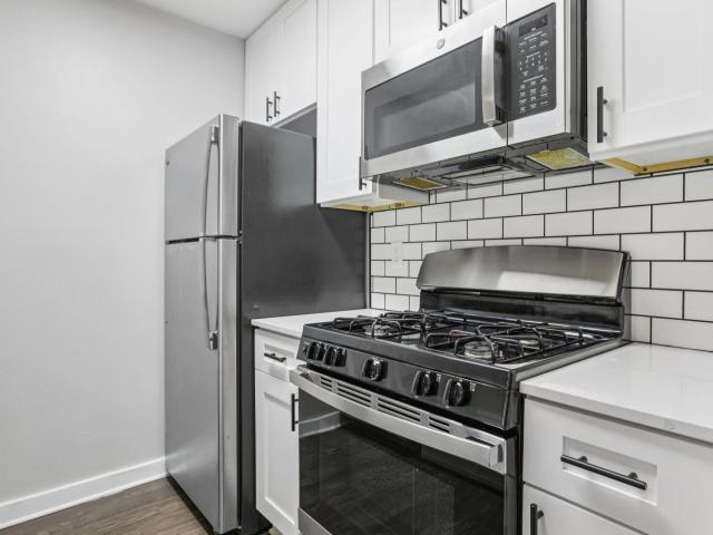2 BR, 1 BA Apartment 1106 Reinli Street Unit 243, Austin, TX 78723