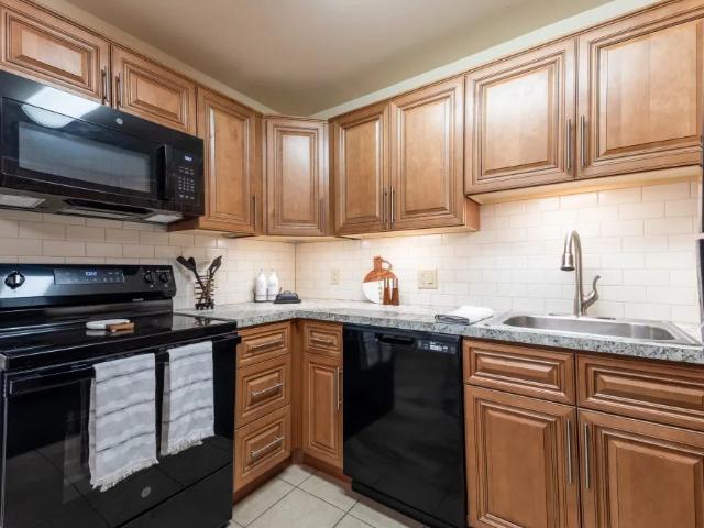 2 BR, 1 BA Apartment 110 Nottinghill Ln Unit 2016, Trenton, NJ 08619
