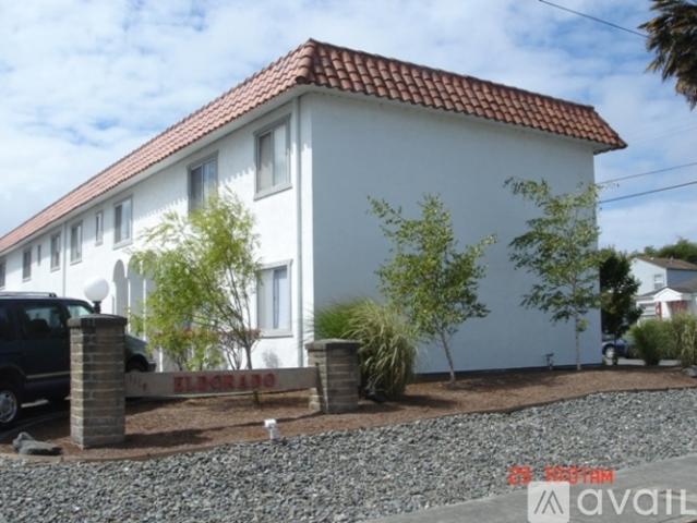 2 BR, 1 BA Apartment 1110 13 Th St, Unit F, Eureka, CA 95501