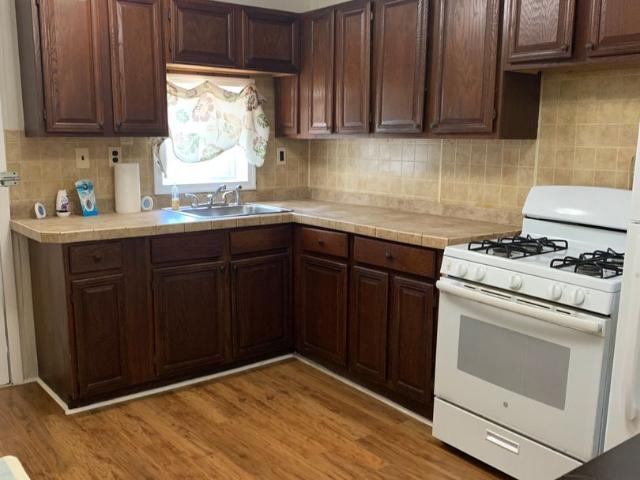 2 BR, 1 BA Apartment 1110 Read Street, Wilmington, DE 19805