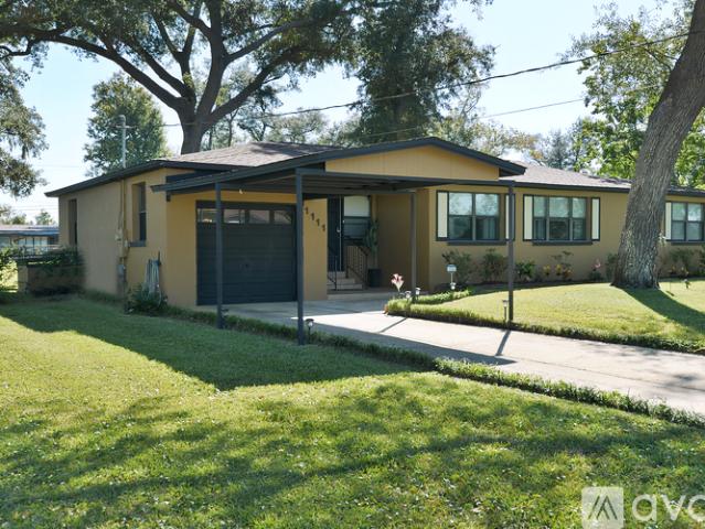 2 BR, 1 BA Apartment 1111 Florence Street, Panama City, FL 32404