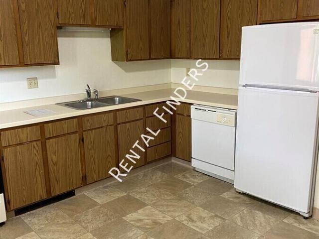 2 BR, 1 BA Apartment 1115 12th Street, Baraboo, WI 53913