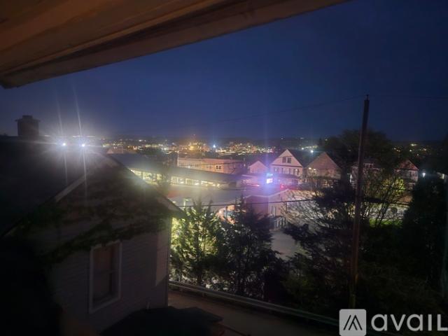 2 BR, 1 BA Apartment 1116 Rock Street, Unit Room 2, Scranton, PA 18504