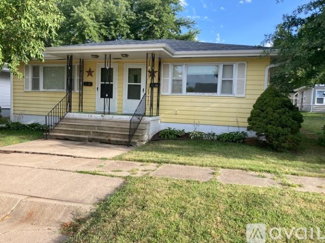 2 BR, 1 BA Apartment 1119 13 Th St, Unit 2, Auburn, NE 68305