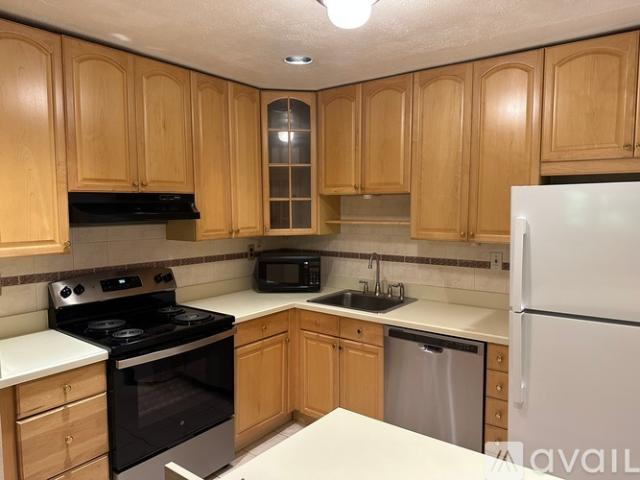 2 BR, 1 BA Apartment 111 Amberly Drive, Unit D, Manalapan, NJ 07726
