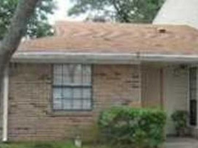 2 BR, 1 BA Apartment 111 Classic Ct, Fort Walton Beach, FL 32548