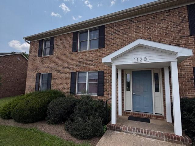 2 BR, 1 BA Apartment 1120 Old Furnace Rd, Harrisonburg, VA 22802