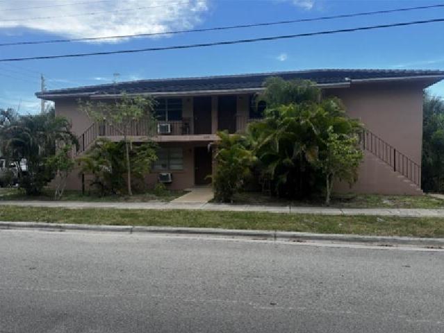 2 BR, 1 BA Apartment 1120 North Sapodilla Avenue, West Palm Beach, FL 33401