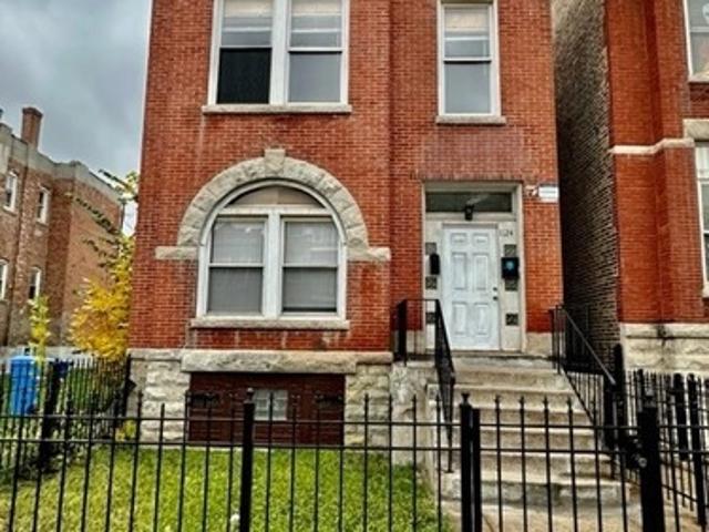 3 BR, 1 BA Apartment 1124 S Sacramento Blvd, Unit 1, Chicago, IL 60612