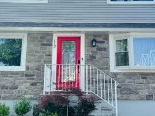 2 BR, 1 BA Apartment 112 Eastern Way, Rutherford, NJ 07070