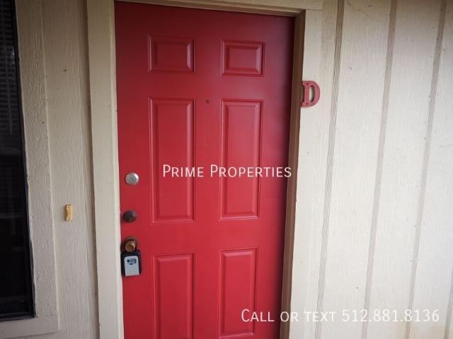 2 BR, 1 BA Apartment 11300 D Nicole Cove, Austin, TX 78753