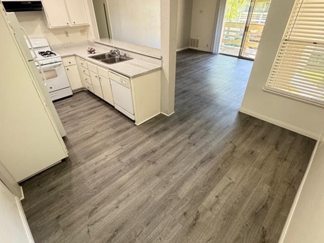 2 BR, 1 BA Apartment 1130 E Alosta Ave, Unit A206, Azusa, CA 91702
