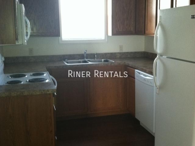 2 BR, 1 BA Apartment 117 B New Market Road, Timberville, VA 22853