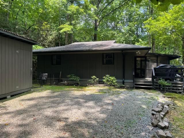 2 BR, 1 BA Apartment 117 Bear Rock Road, Hendersonville, NC 28739