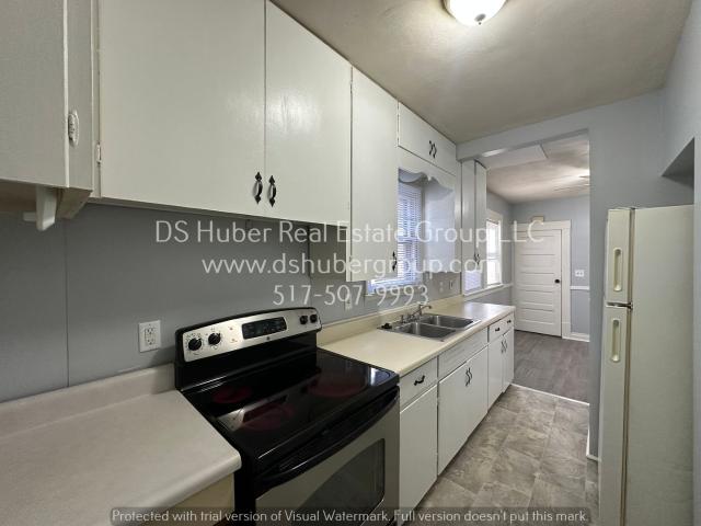 2 BR, 1 BA Apartment 117 E North St, Lansing, MI 48906