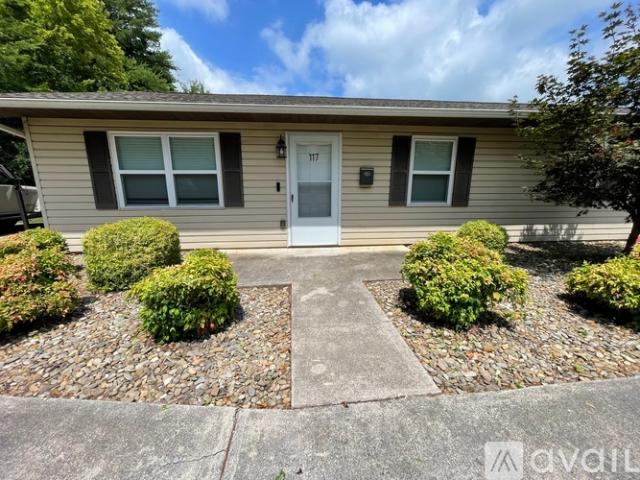 2 BR, 1 BA Apartment 117 Stone Tree Drive, Unit 117, Maryville, TN 37801