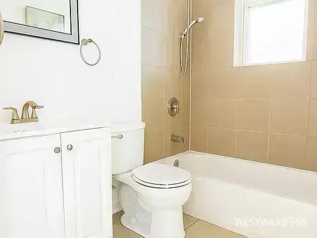 2 BR, 1 BA Apartment 1141 S Francisco Ave, Chicago, IL 60612