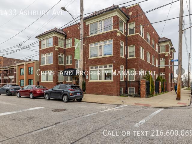 2 BR, 1 BA Apartment 11433 Ashbury Ave, Cleveland, OH 44106