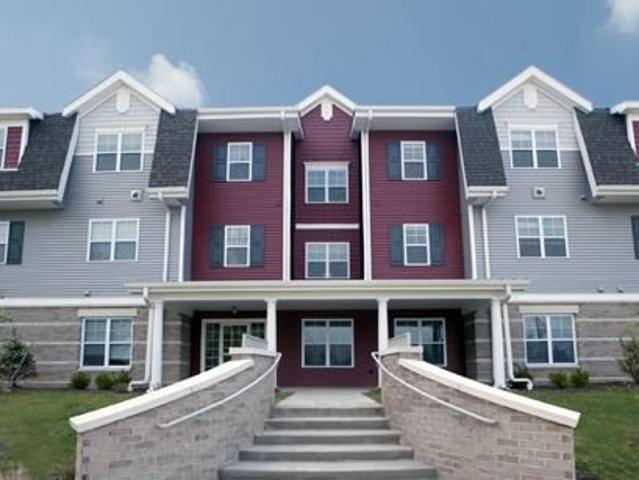 2 BR, 1 BA Apartment 114 N. Gallatin Ave Uniontown, PA 15401
