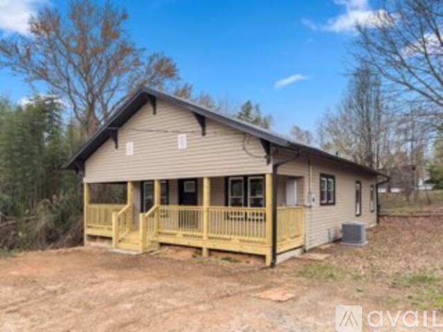 2 BR, 1 BA Apartment 114 Stamey Street Southeast, Valdese, NC 28690