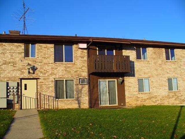 2 BR, 1 BA Apartment 11513 Douglas Ave Huntley, IL 60142