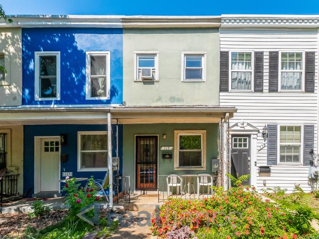 2 BR, 1 BA Apartment 115 16th St SE, Washington, DC 20003