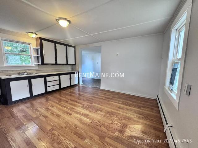 2 BR, 1 BA Apartment 115 Water St Apt Waterville, ME 04901