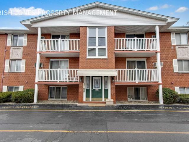2 BR, 1 BA Apartment 1160 Indian Church Rd, West Seneca, NY 14224