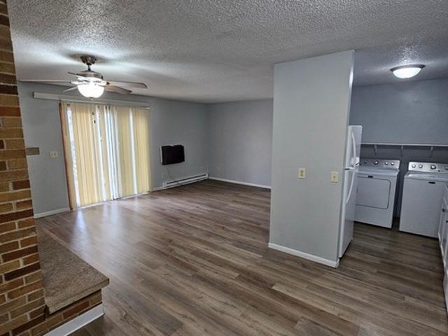 2 BR, 1 BA Apartment 1160 Oakview Dr, Unit 7, Saint Charles, MN 55972