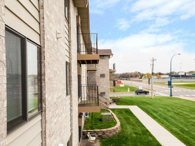 2 BR, 1 BA Apartment 11639 Raven St NW Unit 01 302, Minneapolis, MN 55433