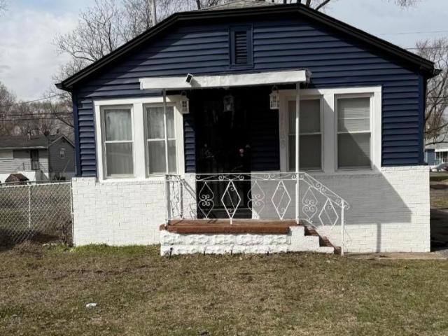 2 BR, 1 BA Apartment 1166 Mount St, Gary, IN 46406